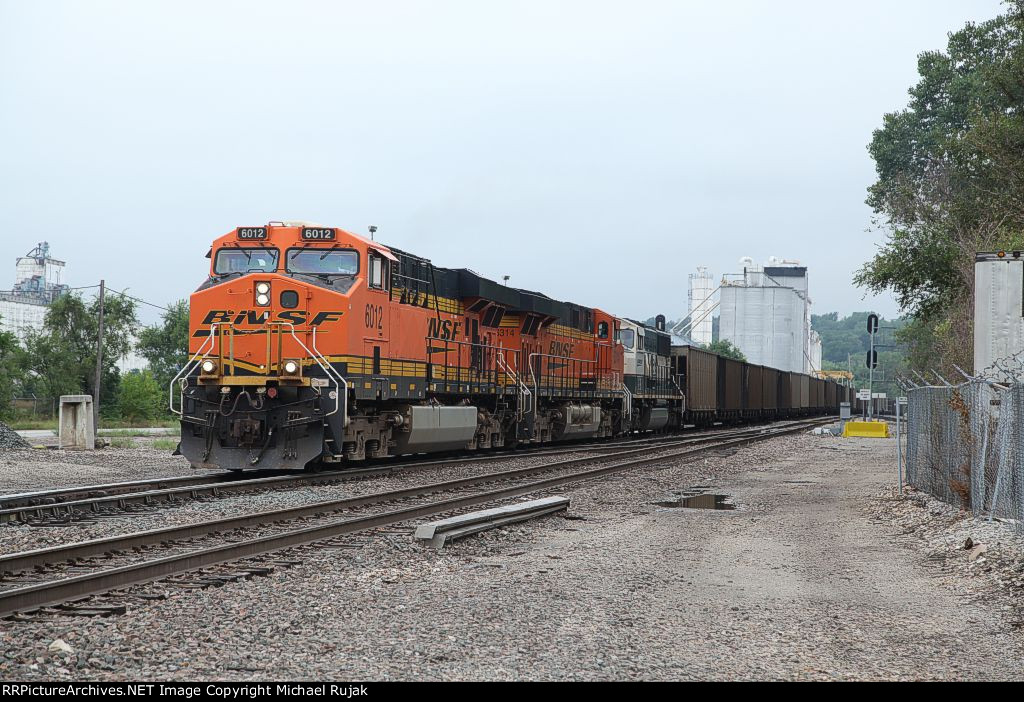 BNSF 6012